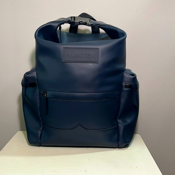 Hunter | Bags | Hunter Rubberized Leather Original Top Clip Navy Blue ...